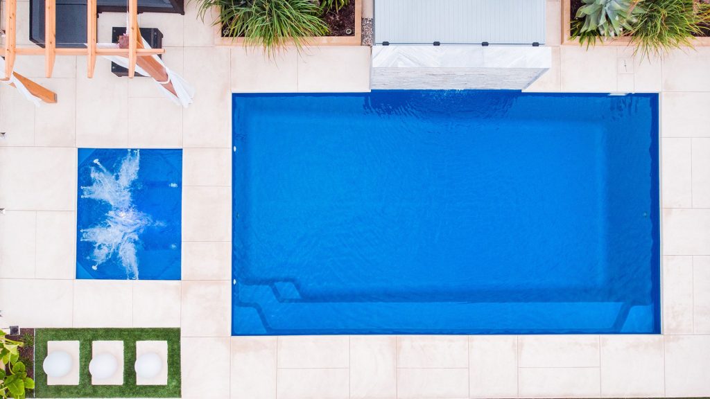 Aquila / 7m x 4m - Buccaneer Pools Perth